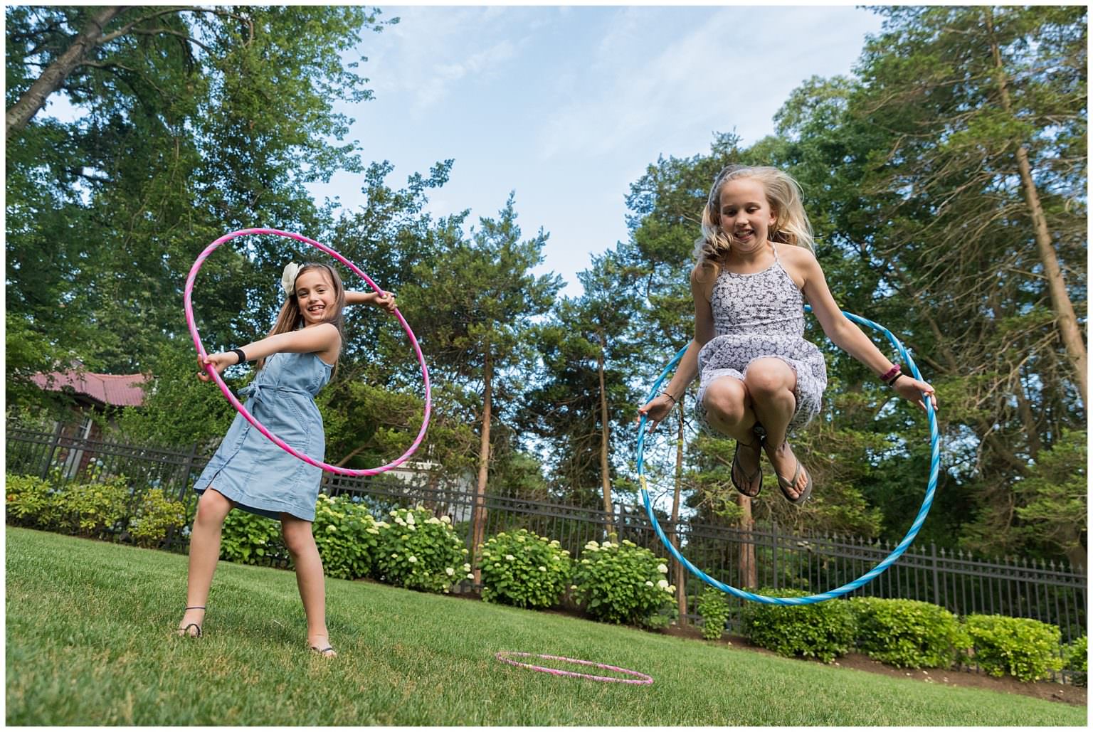 Hula Hooping | NY Outdoor Family Photo Session | Jaye McLaughlin ...